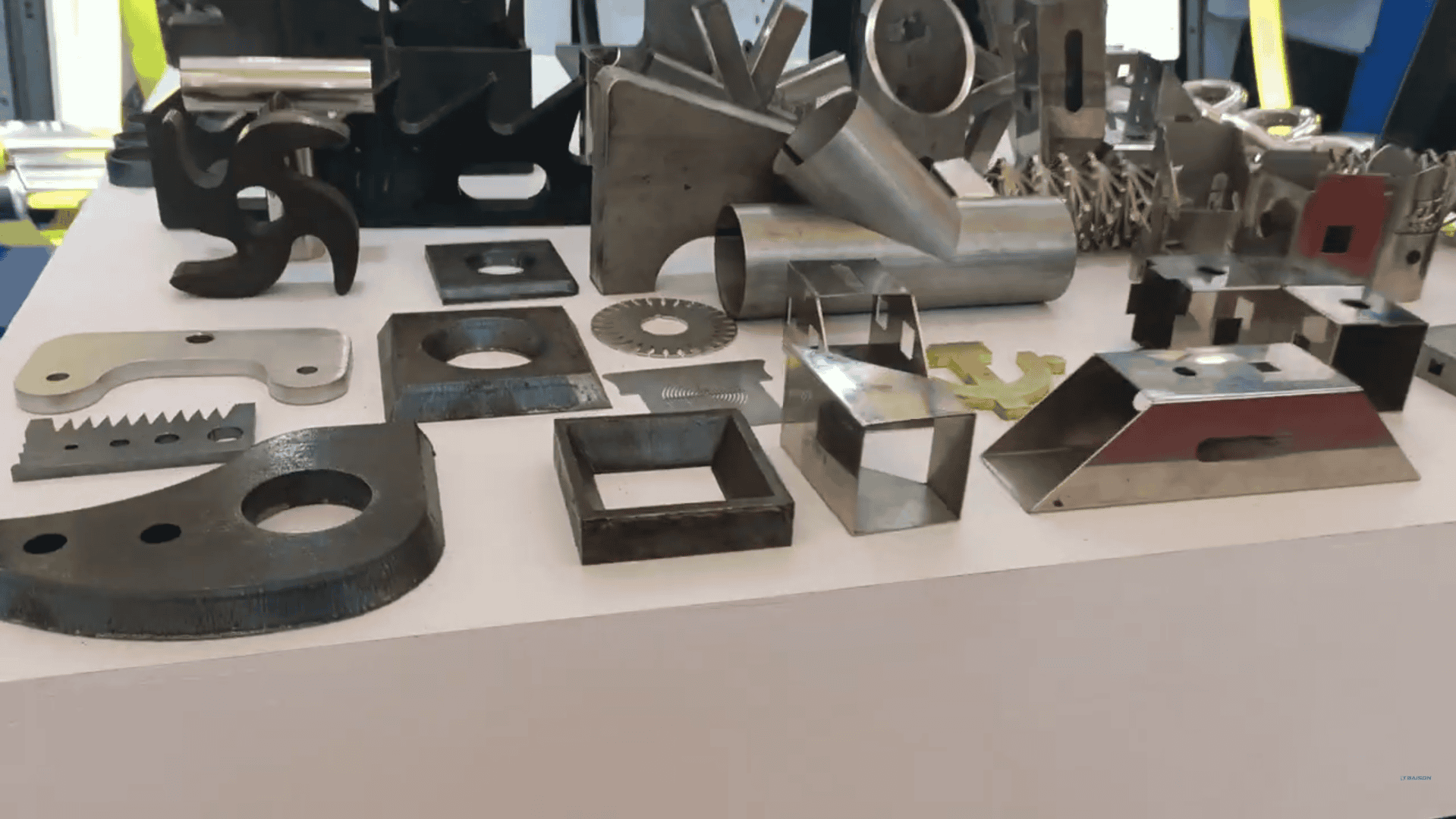 Principais aplicações de corte a laser em vários setores explicadas